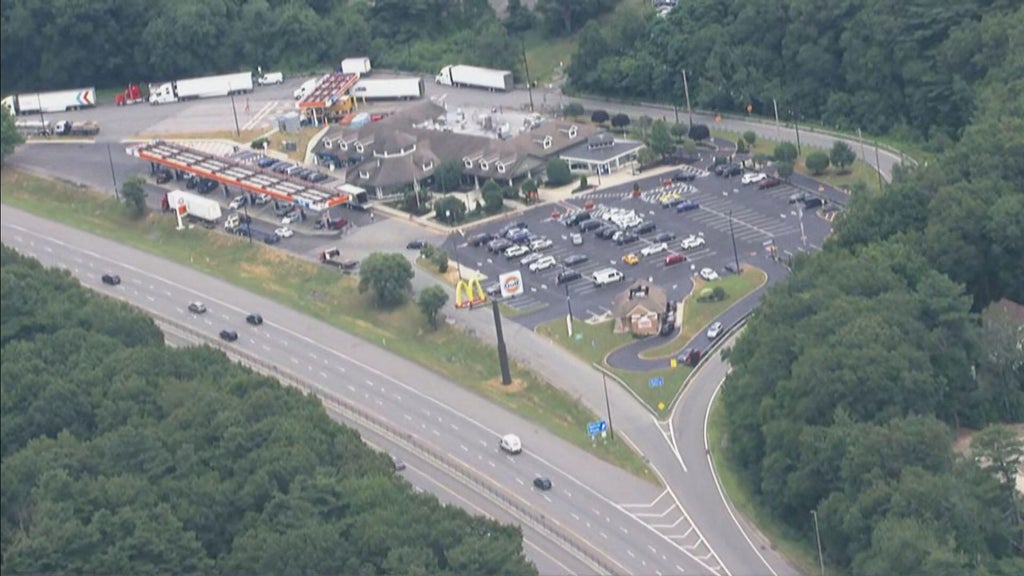 Why did Applegreen drop out of the Massachusetts highway service plaza ...