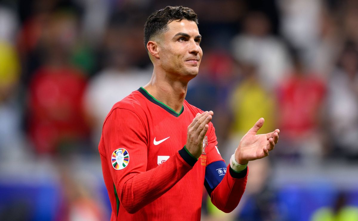 Messi's Former Barcelona Teammate Carles Puyol Names Ronaldo's Portugal ...