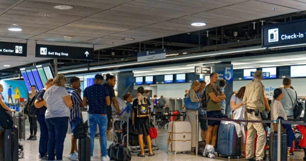 TSA Just Announced a Major Security Overhaul at These 10 U.S. Airports ...