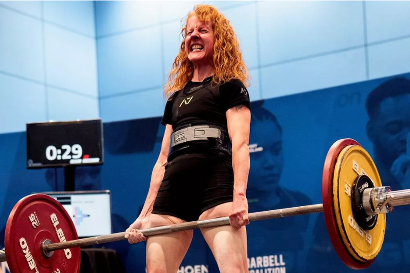 Scottish powerlifter who trains in Edinburgh breaks records at 50 years old