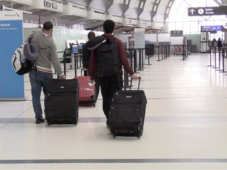 Canadians plan to spend an average of $3,825 on summer vacations: BMO ...