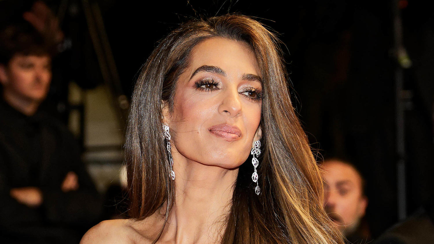 Why Amal Clooney Doesn't Let People Use their Phones at Her House