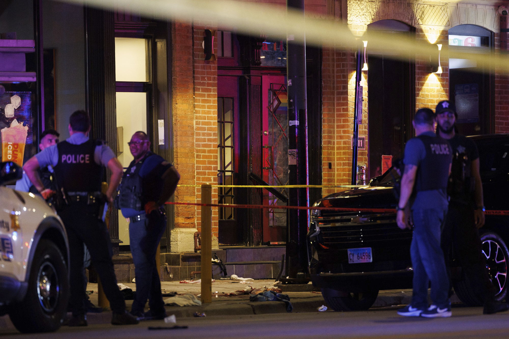 Drive-by shooting in Chicago kills 4 outside nightclub