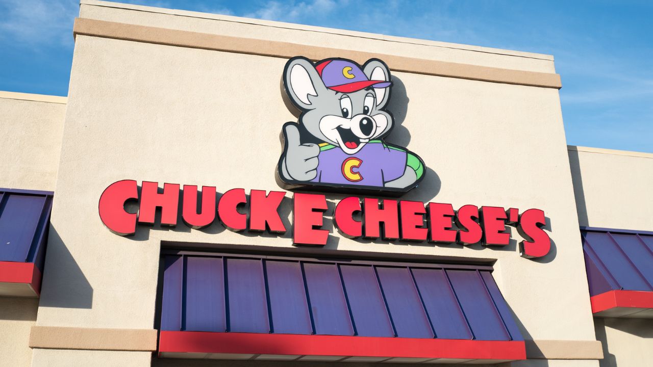 Chuck E. Cheese Launches Adult Concept, Chuck’s Arcade