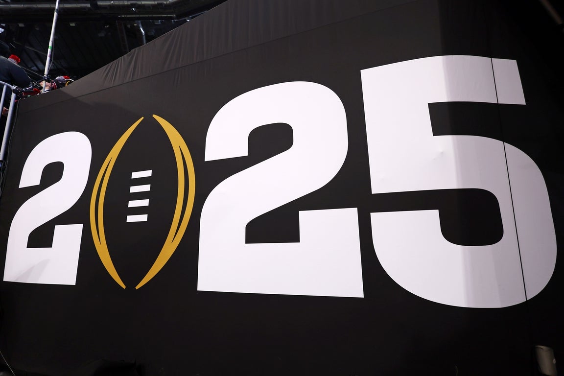 College quarterback rankings heading into the 2025 season