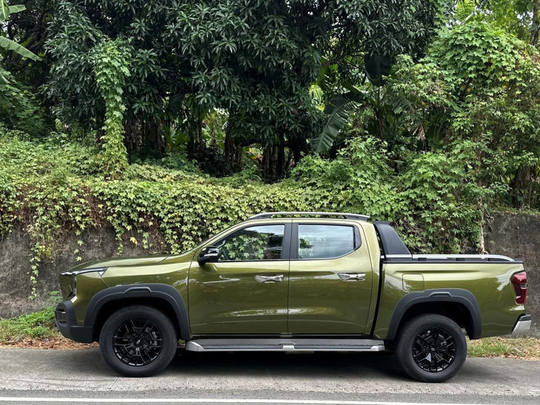 REVIEW: Changan Nevo Hunter K50 4x4 Knight is a hybrid pickup for the city