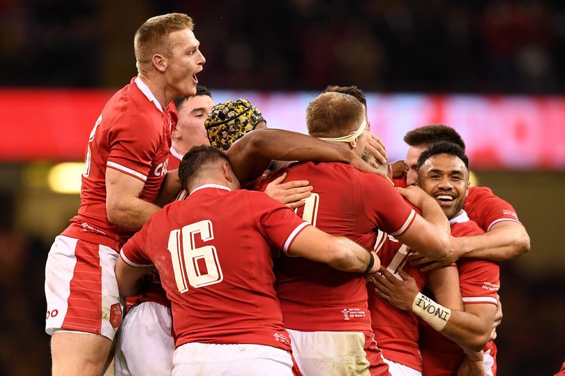 Today's rugby news as Wales international switches allegiances and ...