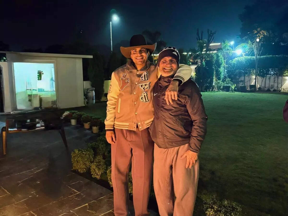 Shubman Gill's father gives peak 'Indian dad' moment after skipper ...