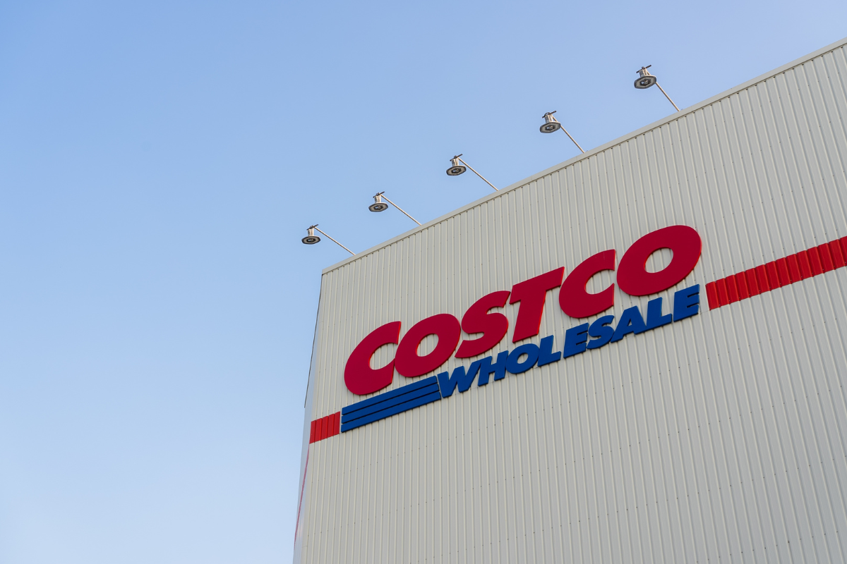 Costco Shoppers Celebrate ‘Summerween’ With the Return of the Store’s ...