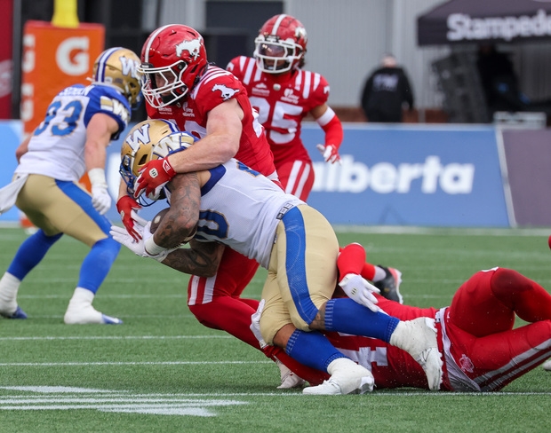 Blue Bombers lose 37-16 to the Calgary Stampeders in CFL action on ...