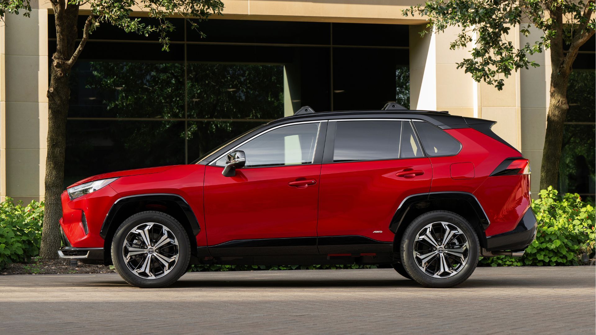 Meet the Plug-in Hybrid SUV That Checks Every Box