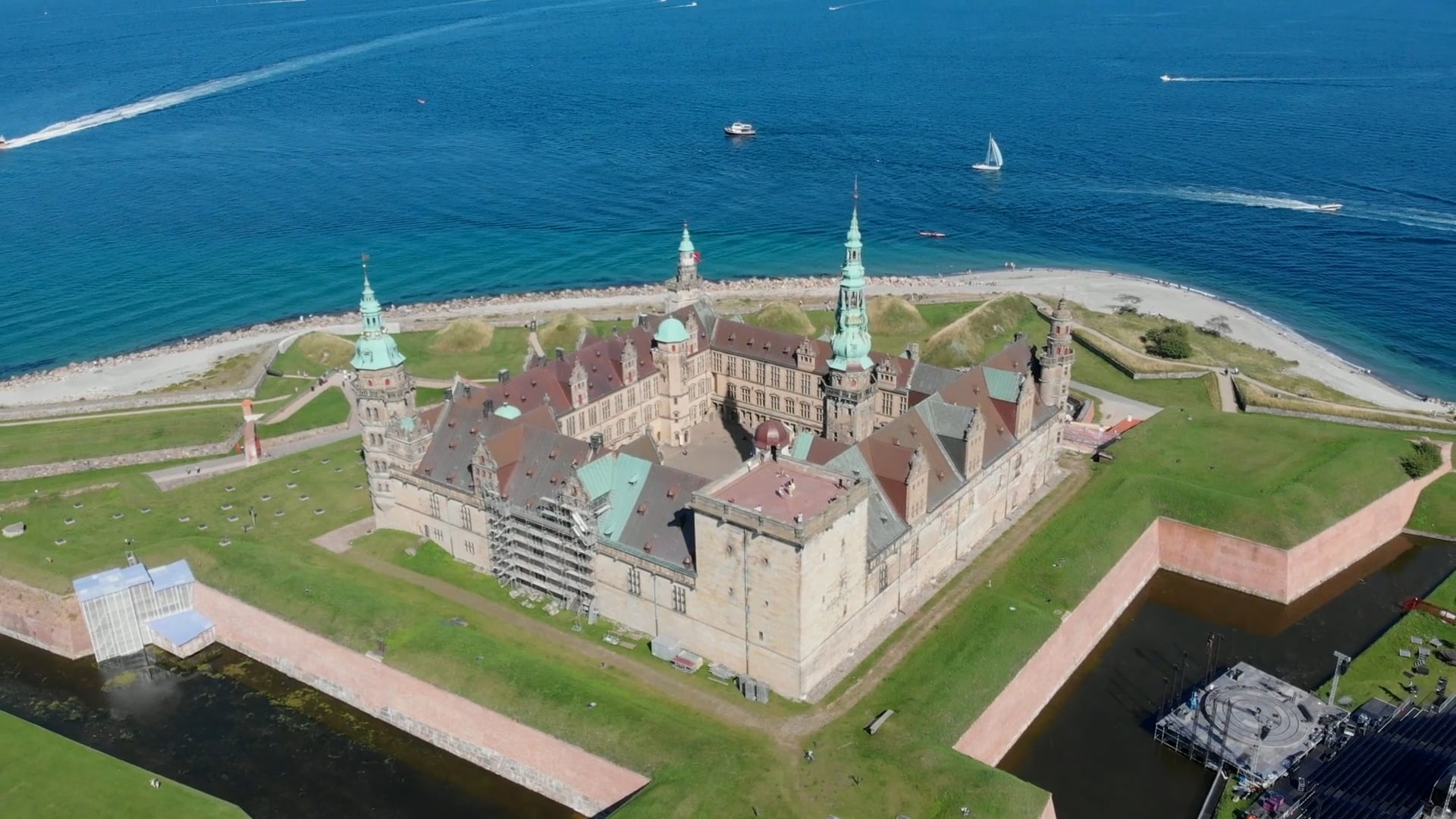 Drone avslører Danmarks Kronborg slott, det virkelige Helsingør