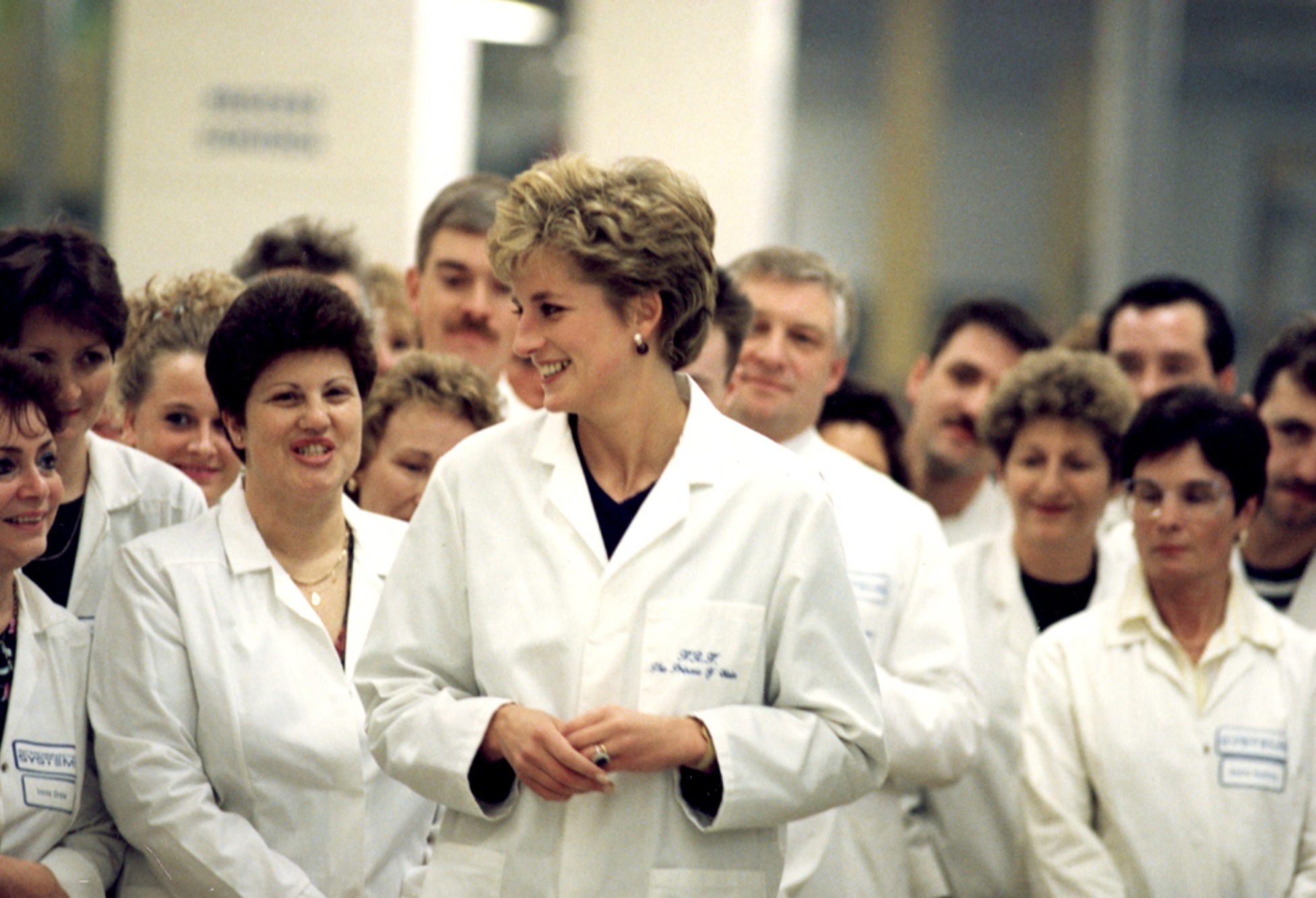 Iconic Princess Diana relic on sale - 33 years after she wore it in ...