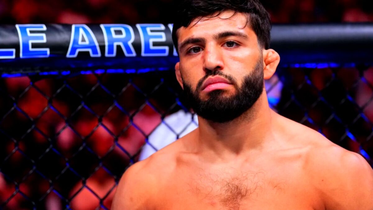 After Seeing “Worst” UFC Featherweight Take Him Down, Arman Tsarukyan ...