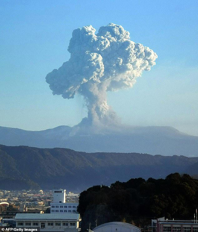VOLCANO erupts in Japan as country heads towards date of 'mega disaster ...