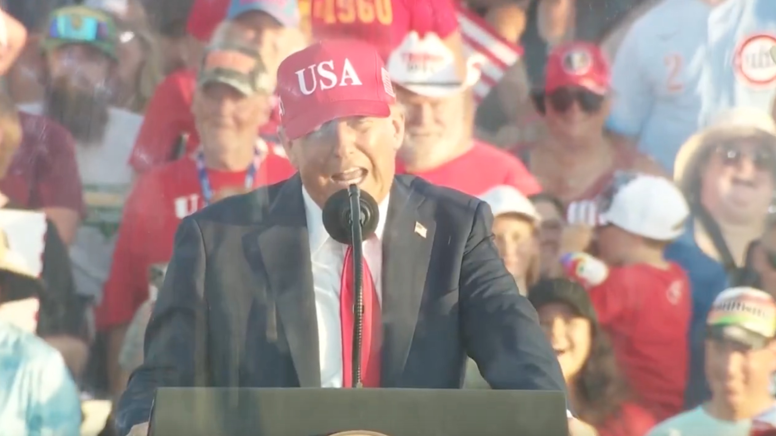 Trump to Host UFC Fight at White House in 2026 for America 250: ‘Dead ...