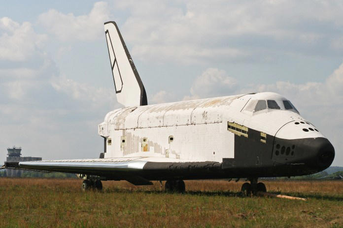 Behind the $85 Million Space Shuttle Move Fierce Debate Over ...