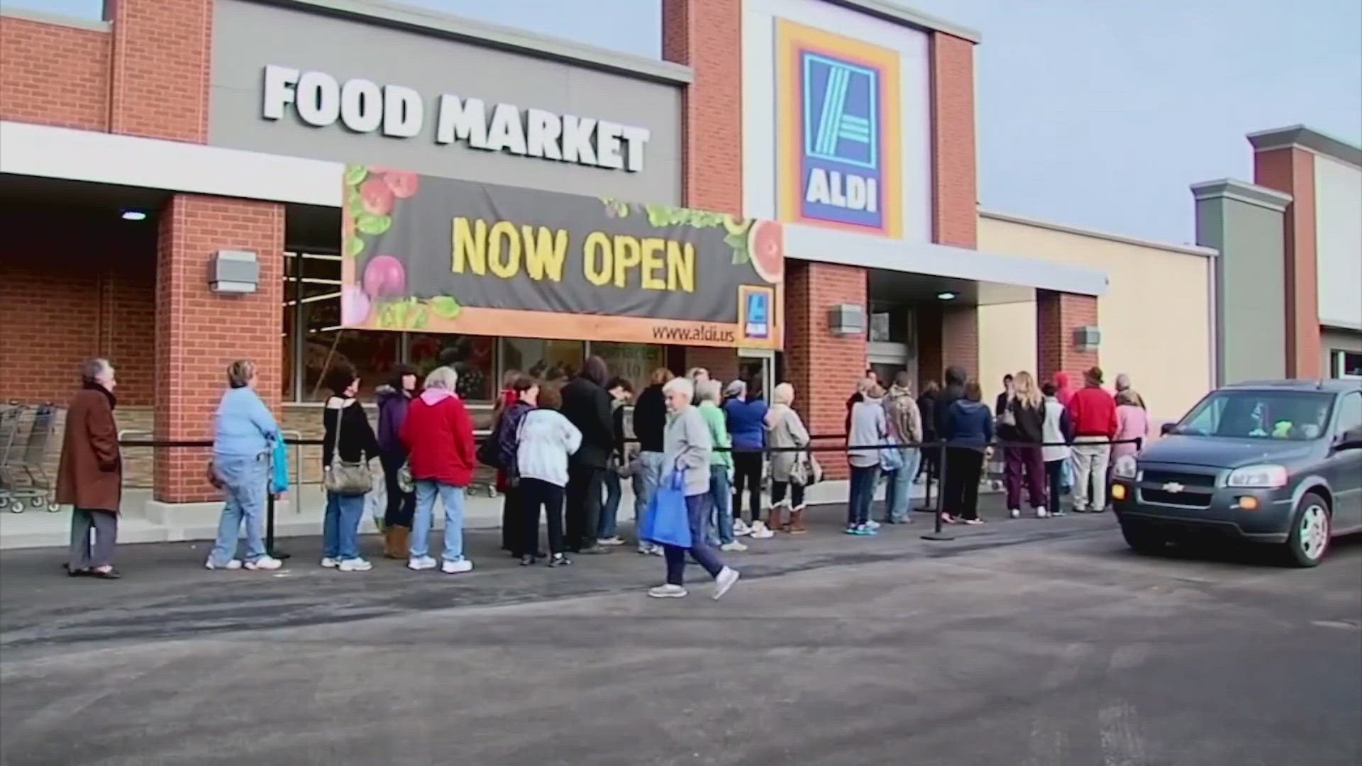 Oreo maker sues Aldi over packaging of store-brand products