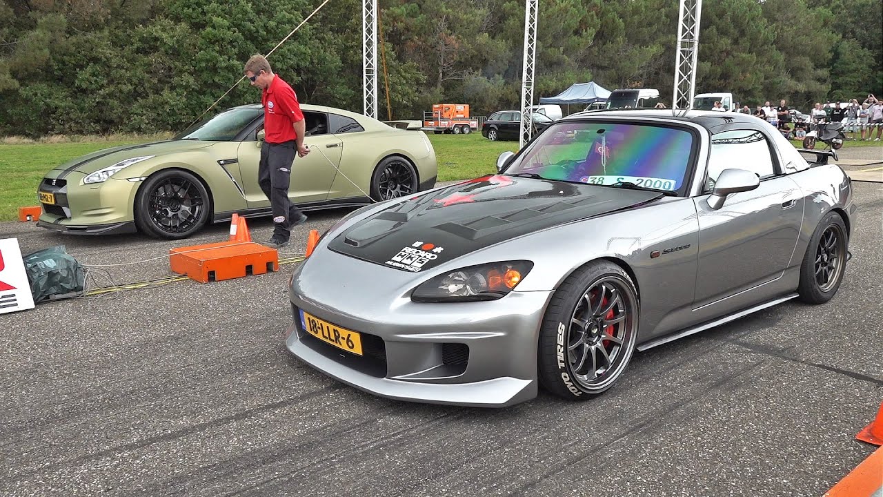 1100PS Nissan GT-R 3.8 V6 Armytrix vs Honda S2000 – Turbo Monster vs VTEC!