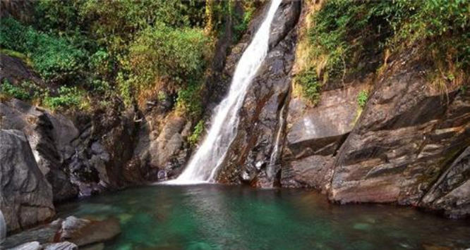 10 Beautiful Waterfalls in Himachal Pradesh You Must Visit
