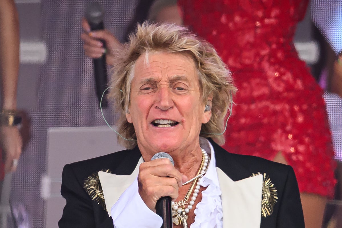 Rod Stewart says split from ex-wife Rachel Hunter ‘tore me to shreds’