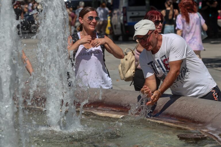 Καύσωνας: Οδηγίες από τον Θεόδωρο Κολυδά για τα σπίτια χωρίς κλιματισμό