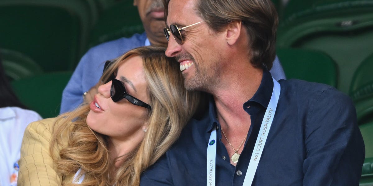 Like mother like daughter: Abbey Clancy and Peter Crouch cosy up at ...