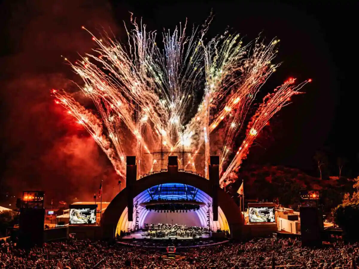 Earth, Wind & Fire at Hollywood Bowl's July 4th Fireworks Spectacular
