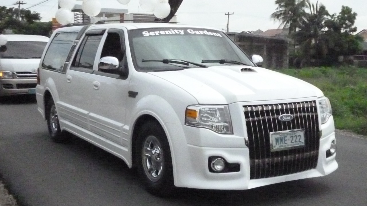 10 Popular 8-Seater SUVs You Can Buy In 2025