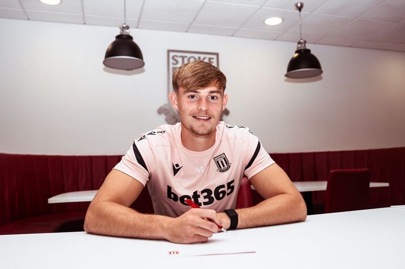 Defender extends Stoke City contract ahead of big season
