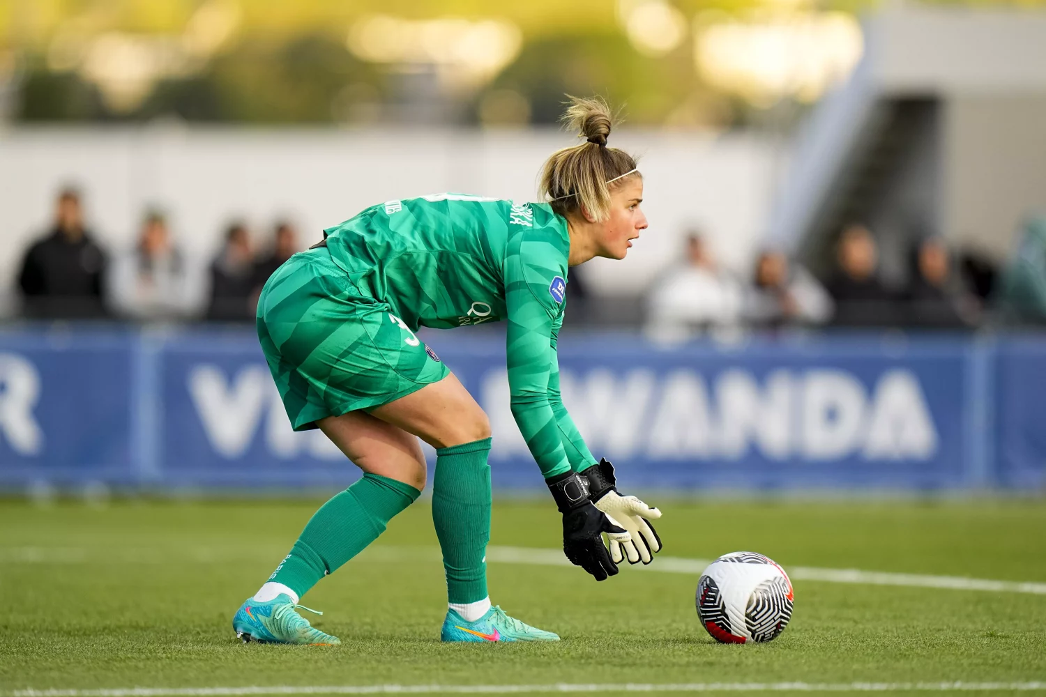 Official – PSG extends contract and lends goalkeeper!