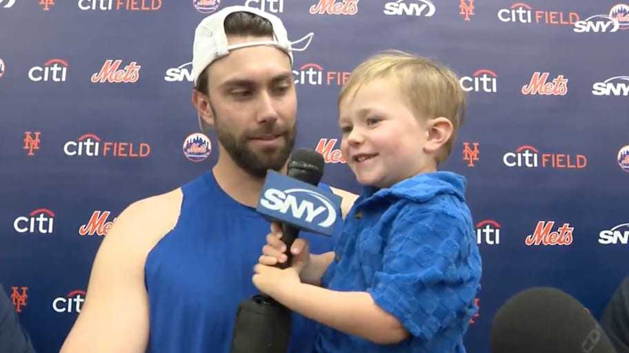 Mets Pitcher’s Son Adorably Steals Microphone to Give Dad’s Start a ...