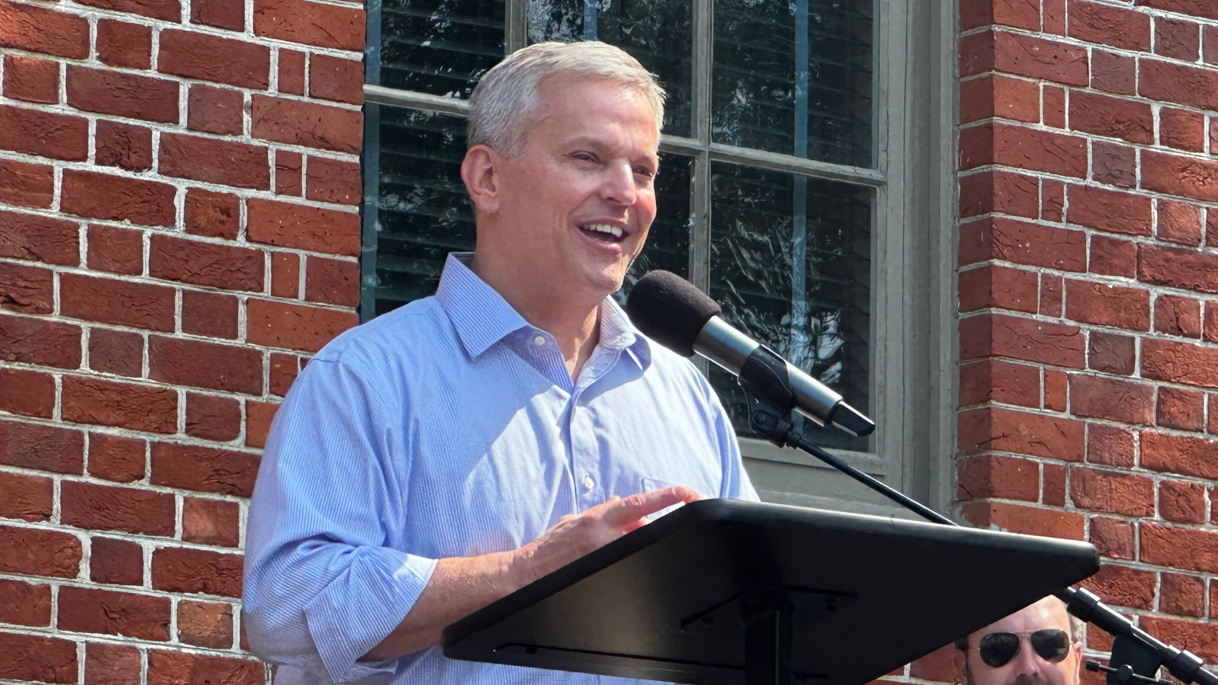 Gov. Stein speaks at Tryon Palace July Fourth celebration