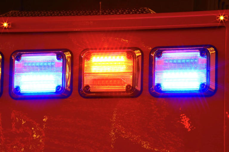 33-year-old dead after gunman opens fire at vehicle on West Side