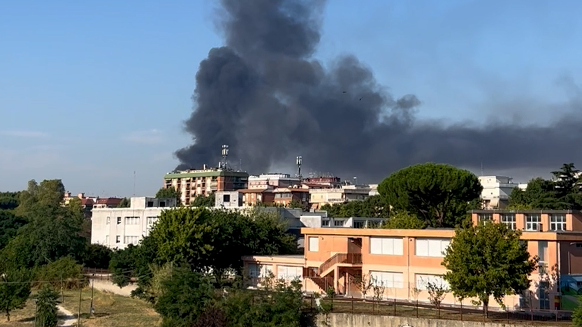 Large plume of smoke after huge explosion at Rome petrol station