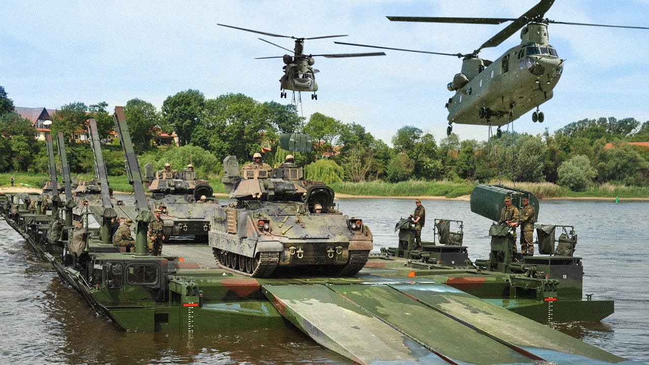 US military engineers complete construction of large bridge in five minutes