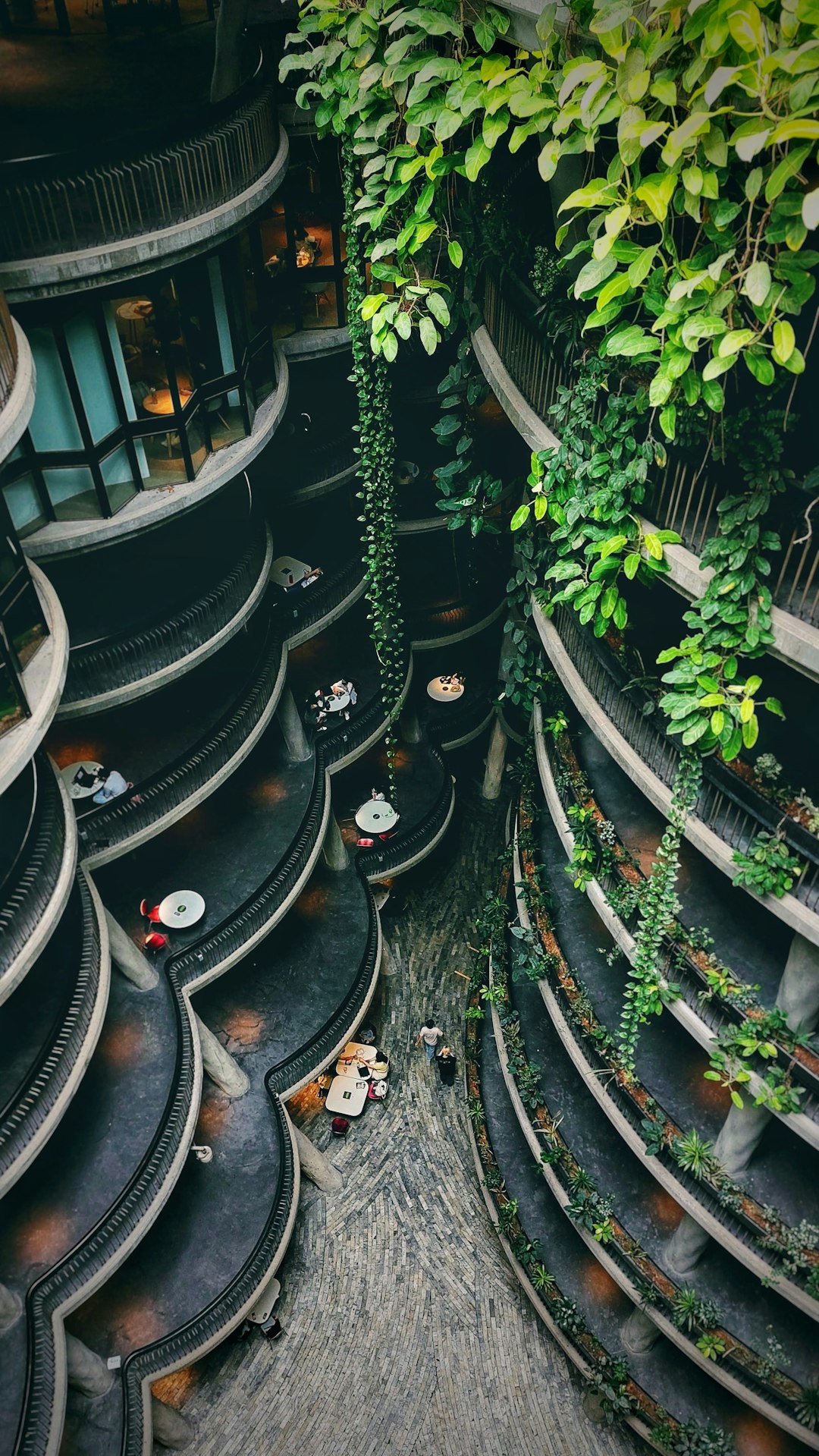 7 Cities With Futuristic Green Architecture