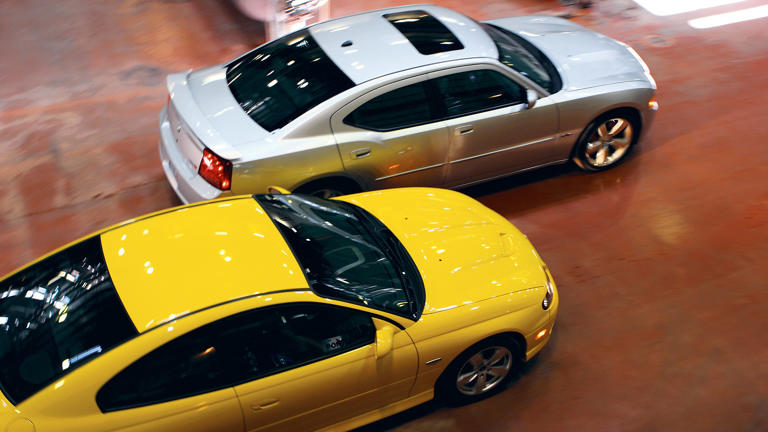 Power Trip! 2006 Dodge Charger SRT8 vs. 2005 Pontiac GTO