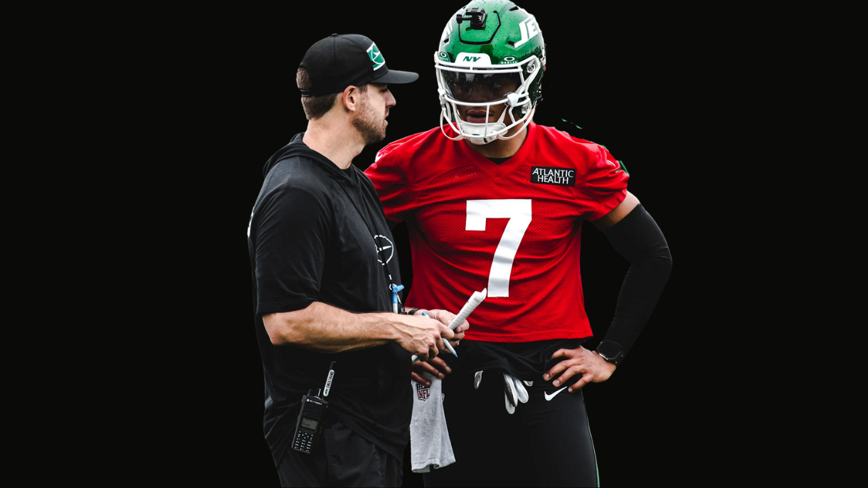 Jets Get Concerning News on QB Justin Fields