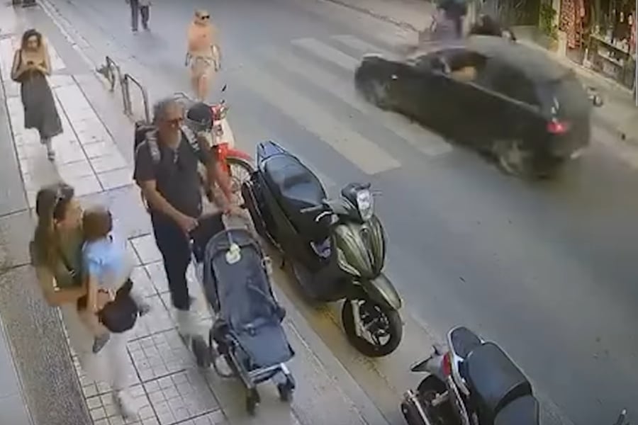 Ηράκλειο: Συγκλονίζει η μαρτυρία του 35χρονου διανομέα, που παρασύρθηκε ...