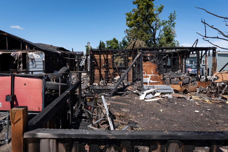 Police: Man dead after firing gun, setting house ablaze in Springfield