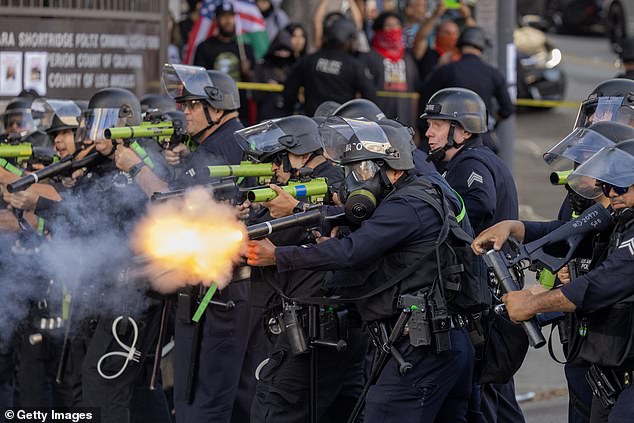 Ominous civil war warning as expert predicts exact date the US will split