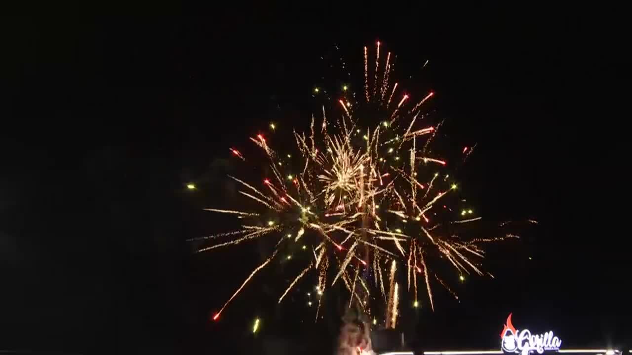 Fans enjoy spectacular fireworks display after Laredo Heat win
