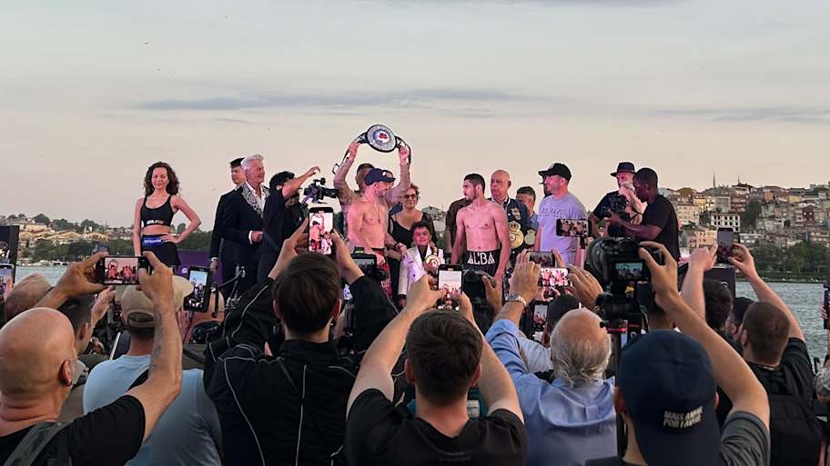 James Dickens Revitalizes Career In Historic Istanbul Fight