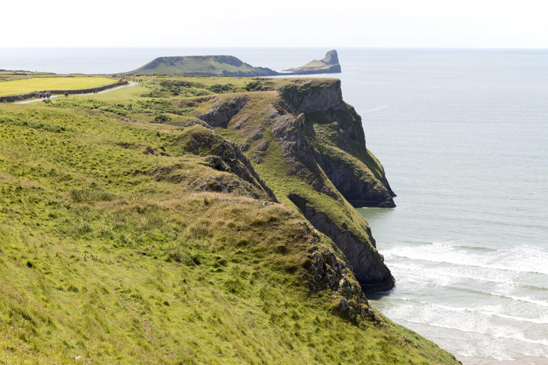 Scenic Scottish coastal walk that ends at village famed for fish and ...