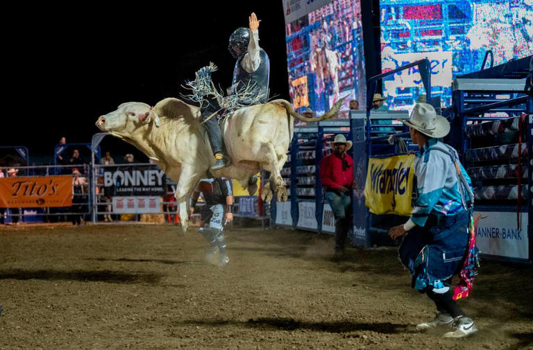 See fan-favorite Folsom Pro Rodeo return with heart and horses