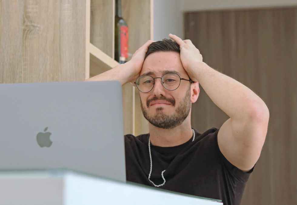 11 Phrases Deeply Unhappy People Use On A Regular Basis