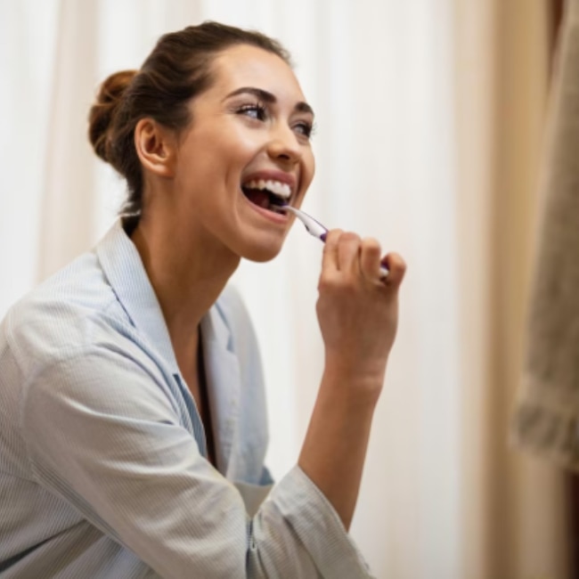 7 daily habits dentists say are secretly ruining your teeth