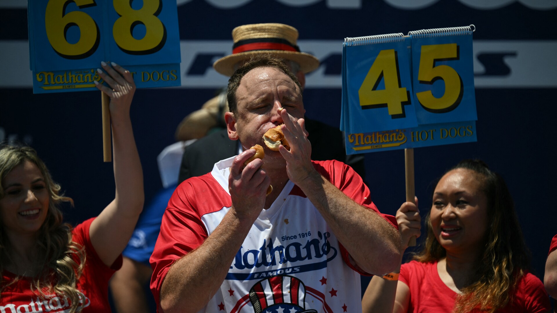 Joey ‘Jaws’ Chestnut reclaims title in Famous hot dog eating contest ...