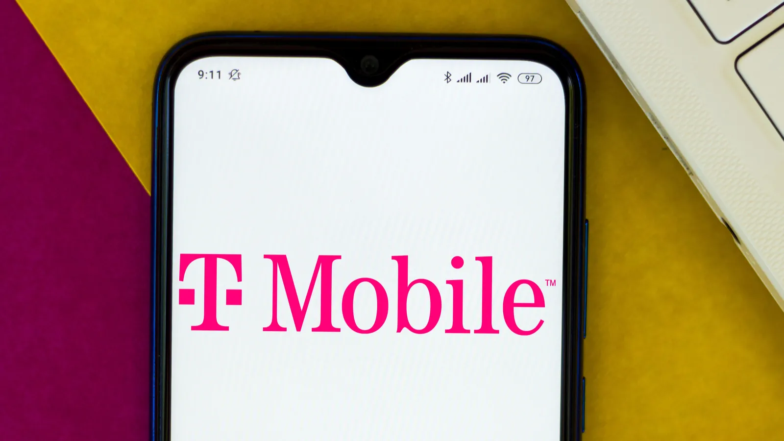 T-Mobile expands unpopular $35 device connection charge on more purchases